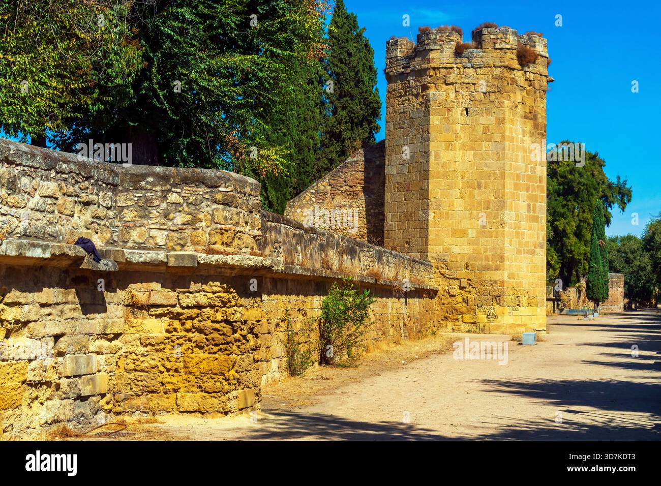 Tower of Guasalcabrillas; of Córdoba are the genuine Roman defensive ...