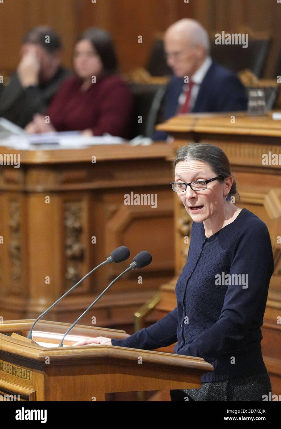 26 November 2025, Hamburg: Ksenija Bekeris (SPD), Senator for Schools ...