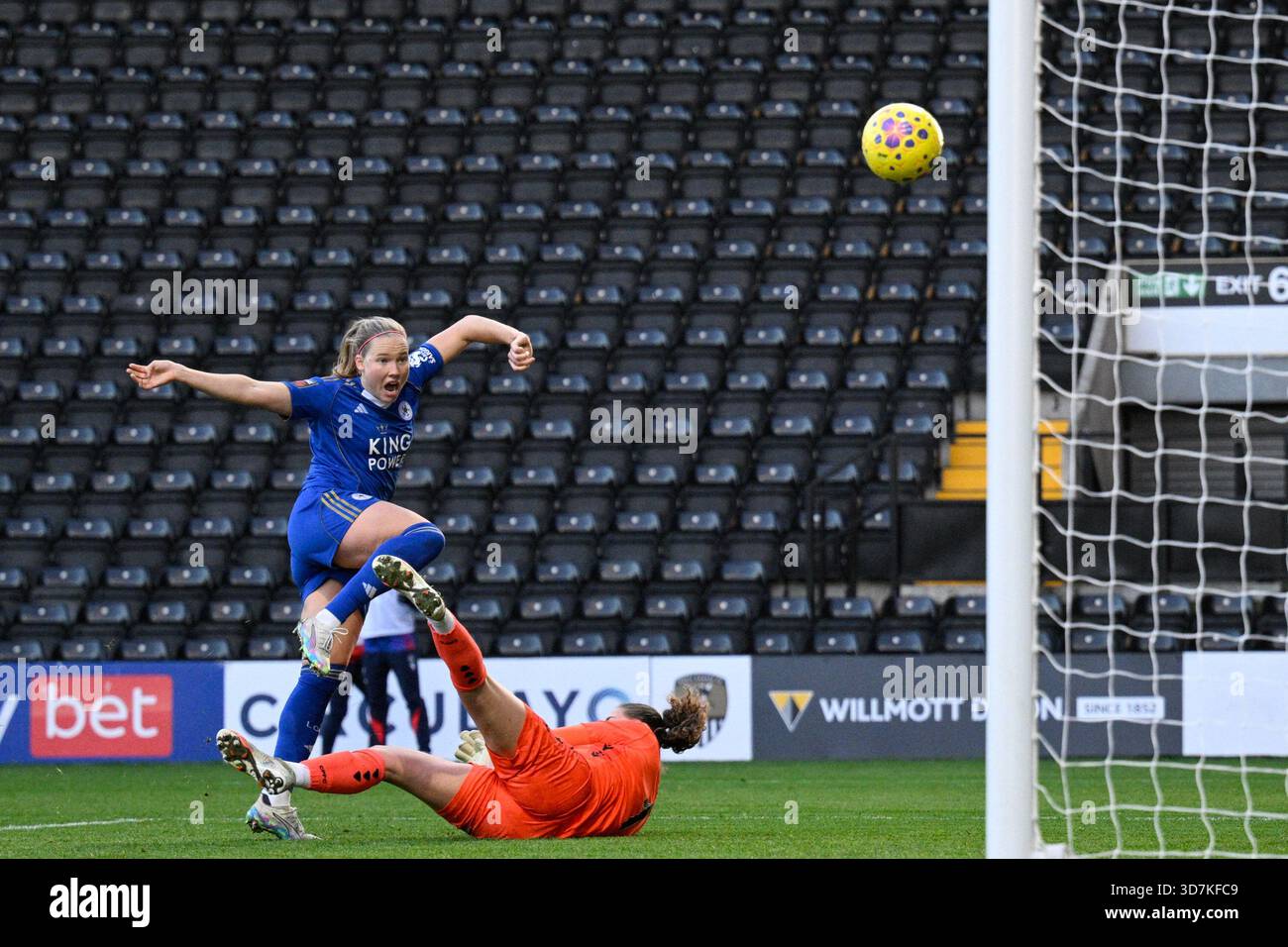 Nottingham, England, November 23rd 2025 Hlín Eiríksdóttir attempts a chip during the Women’s WSL ...