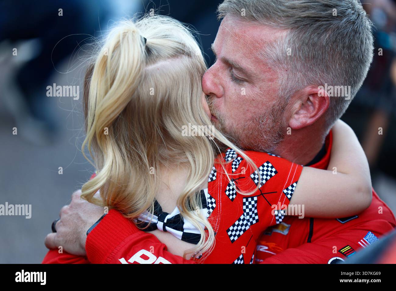 November 1, 2025, Avondale, Az, USA: JUSTIN ALLGAIER (7) gets ...