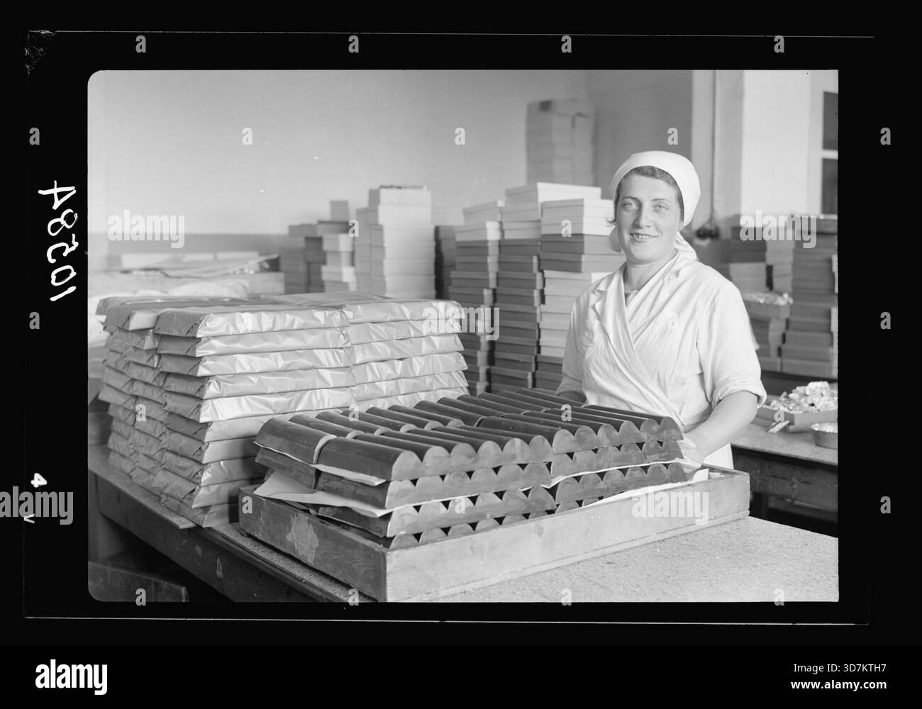 Large bars Black and White Stock Photos & Images - Alamy