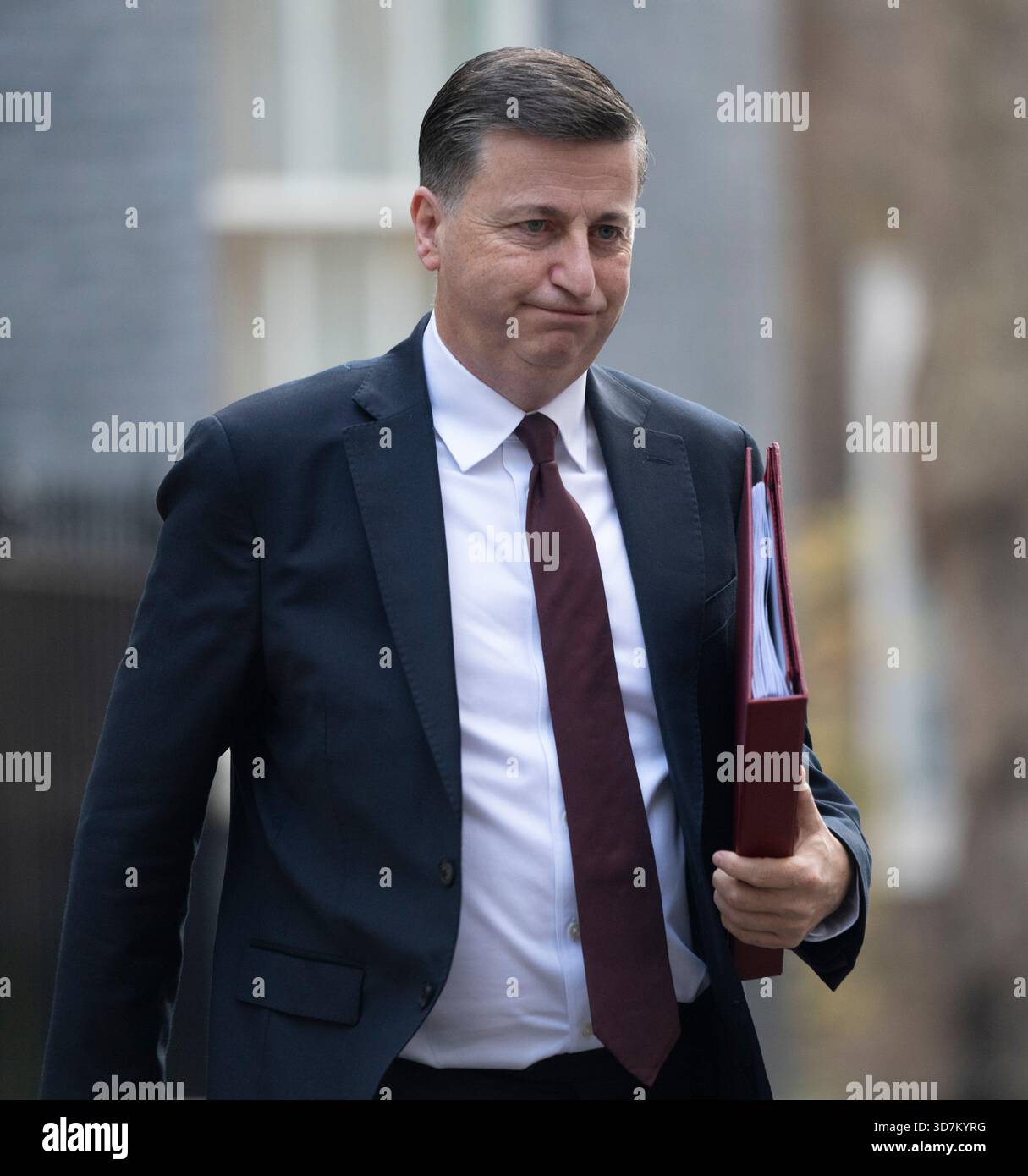 Downing Street, London, UK. 26th Nov, 2025. Government Ministers ...