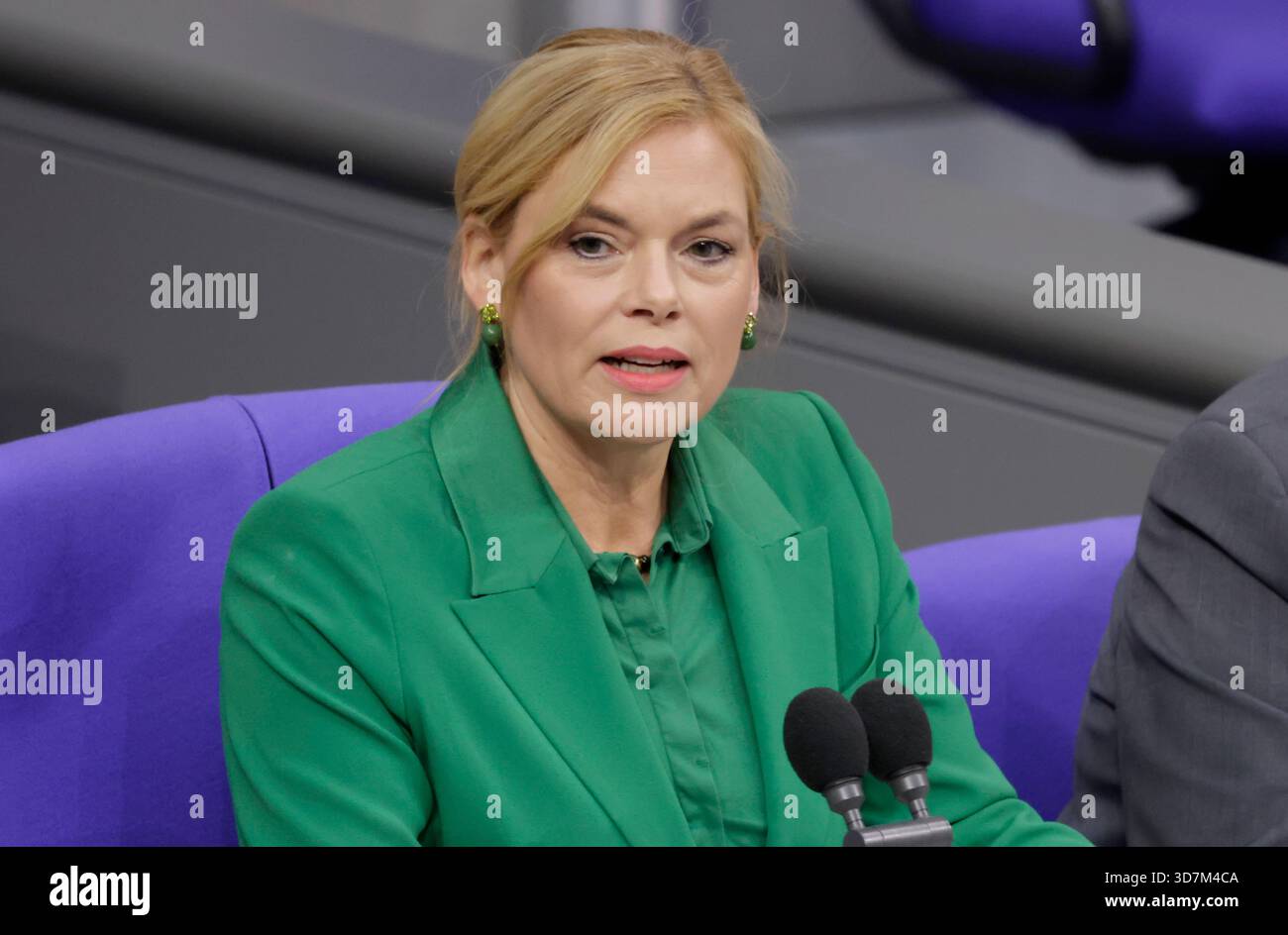 Bundestagspräsidentin Julia Klöckner, Deutschland, Berlin, Reichstag ...