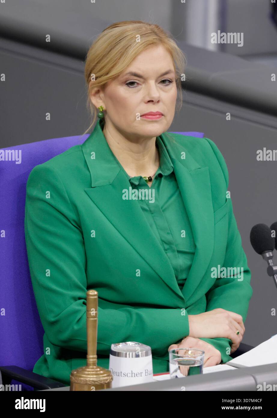 Bundestagspräsidentin Julia Klöckner, Deutschland, Berlin, Reichstag ...