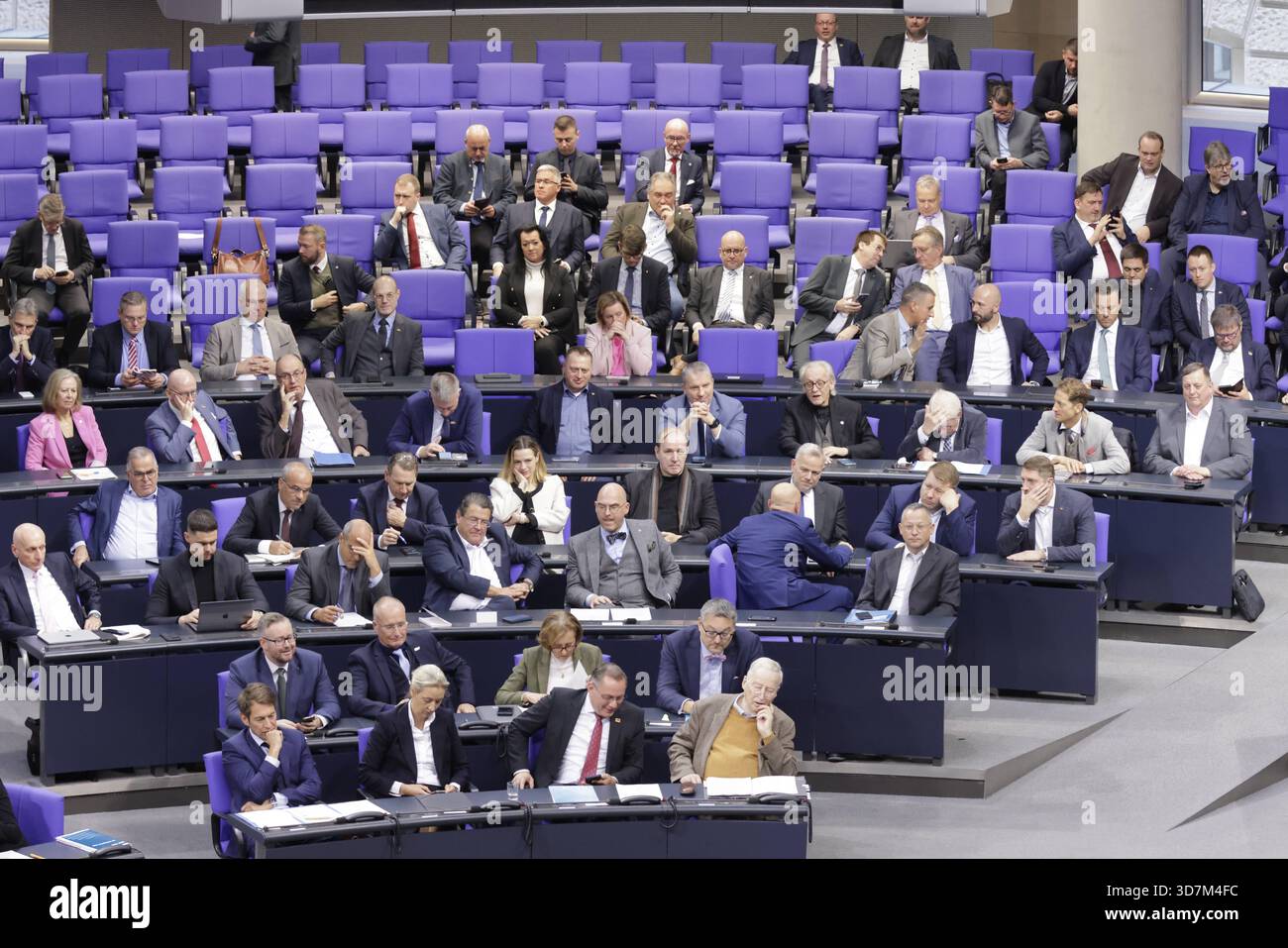 Deutschland, Berlin, Reichstag, 26. November 2025 43. Sitzung, Etats ...