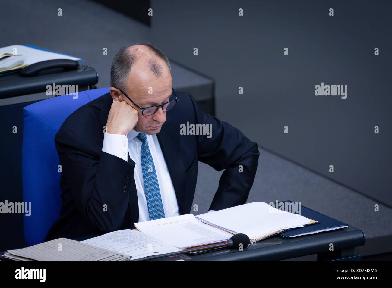 Bundestag, Friedrich Merz, Bundeskanzler, CDU Reichstagsgebäude ...