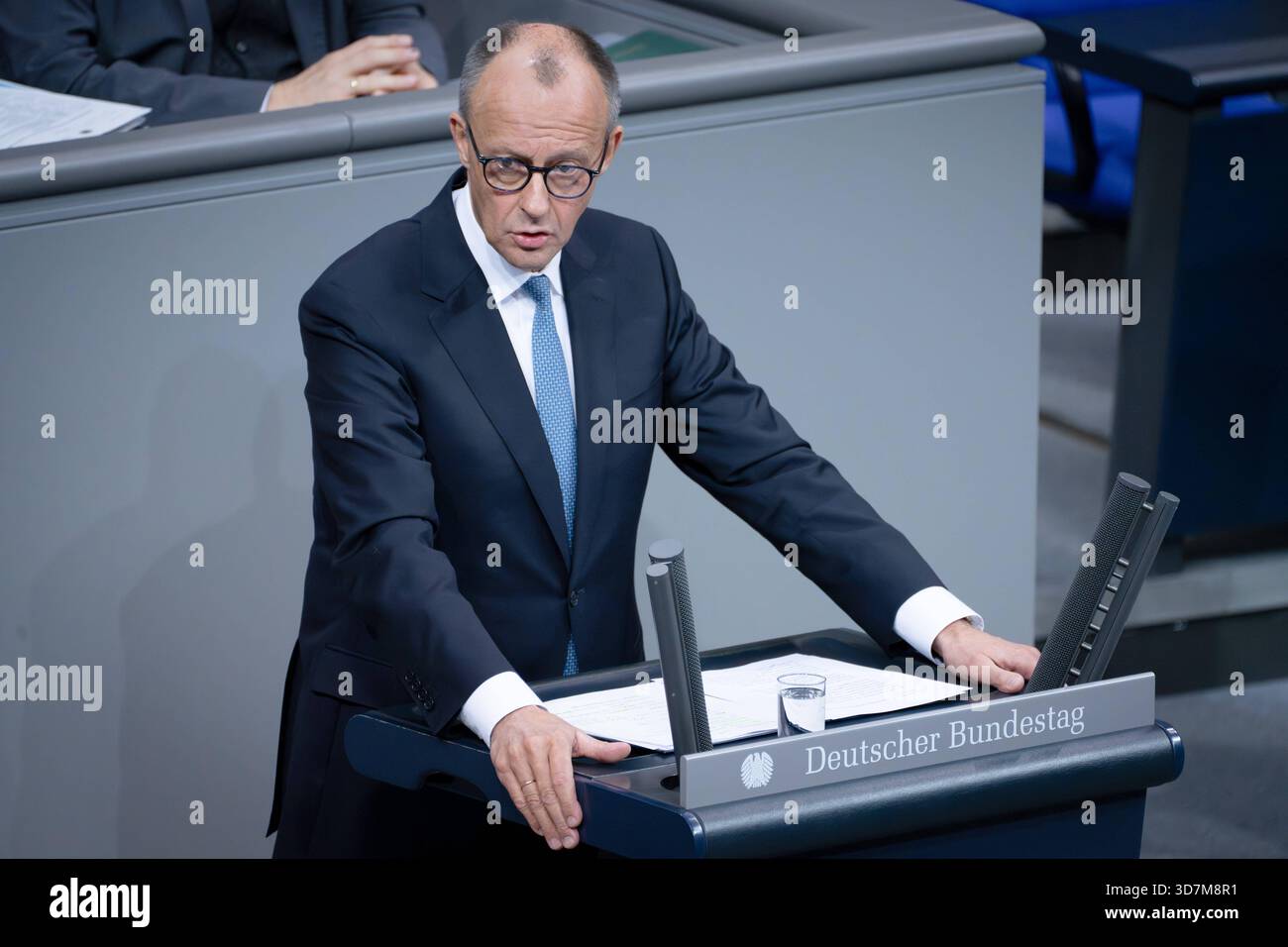 Bundestag, Friedrich Merz, Bundeskanzler, CDU Reichstagsgebäude ...