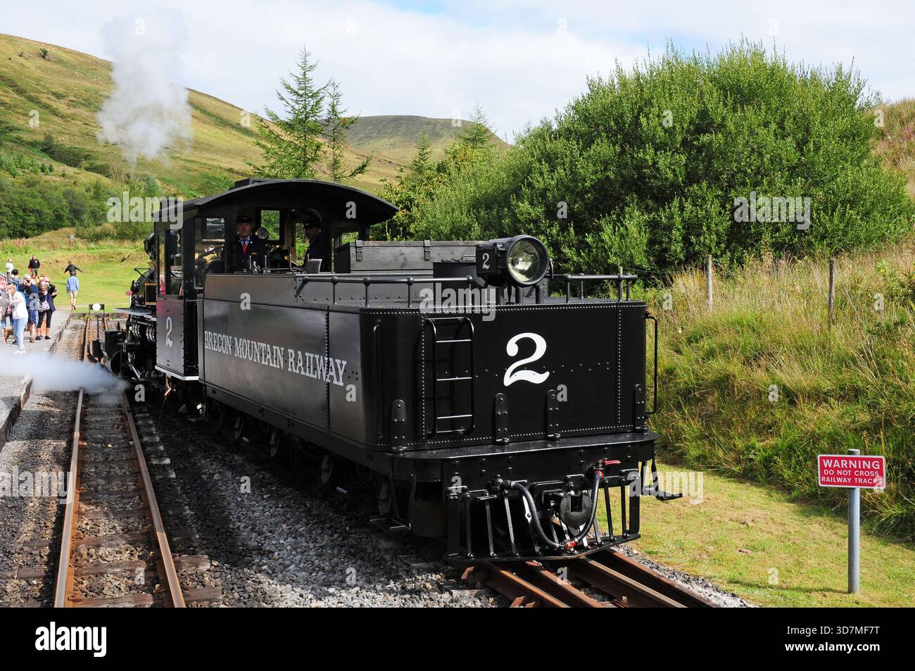Manouvering the engine at Torpantau, Brecon Mountain Railway Stock ...