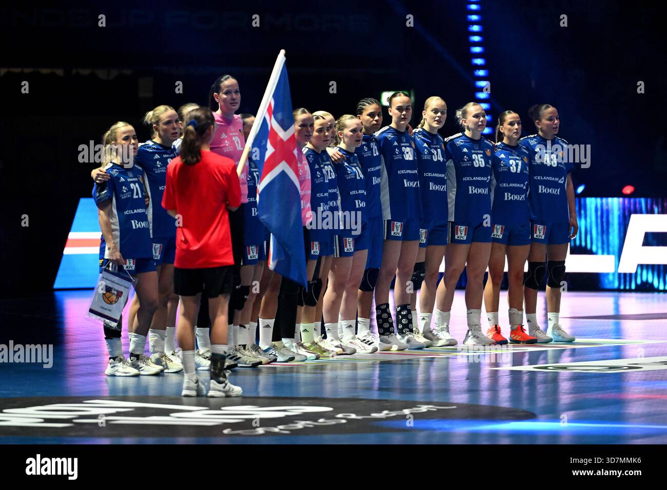 26 November 2025, Baden-Württemberg, Stuttgart: Handball, women, World ...