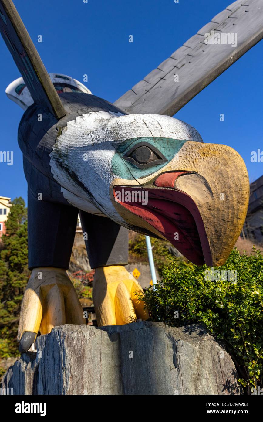 Eagle totem entitled "Thundering Wings at Eagle Park" carved by Nathan ...