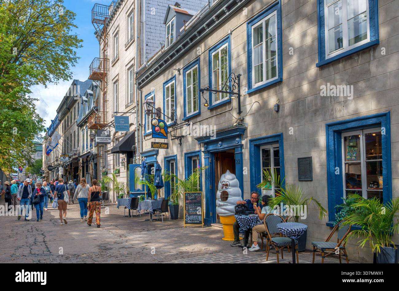 Pavement cafe and ice cream store, Place d'Armes, Old Quebec (Vieux ...
