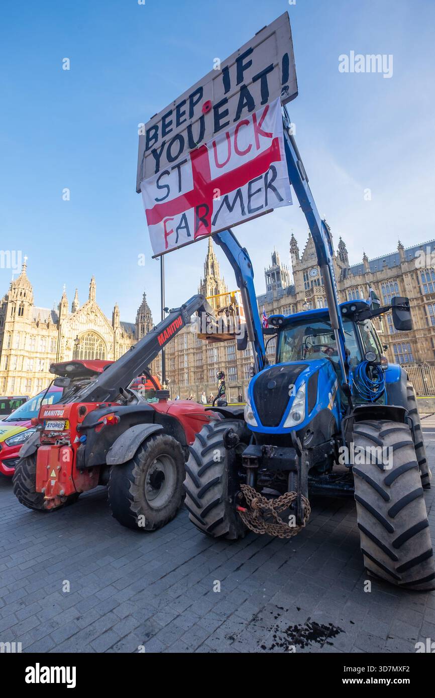 London, UK. 26 Nov 2025. Police banned farmers from bringing tractors ...