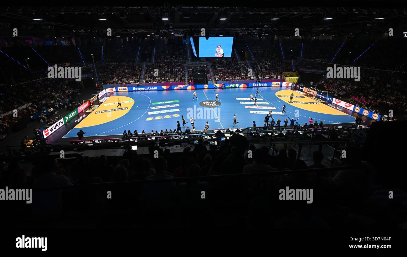 26 November 2025, Baden-Württemberg, Stuttgart: Handball, women, World ...