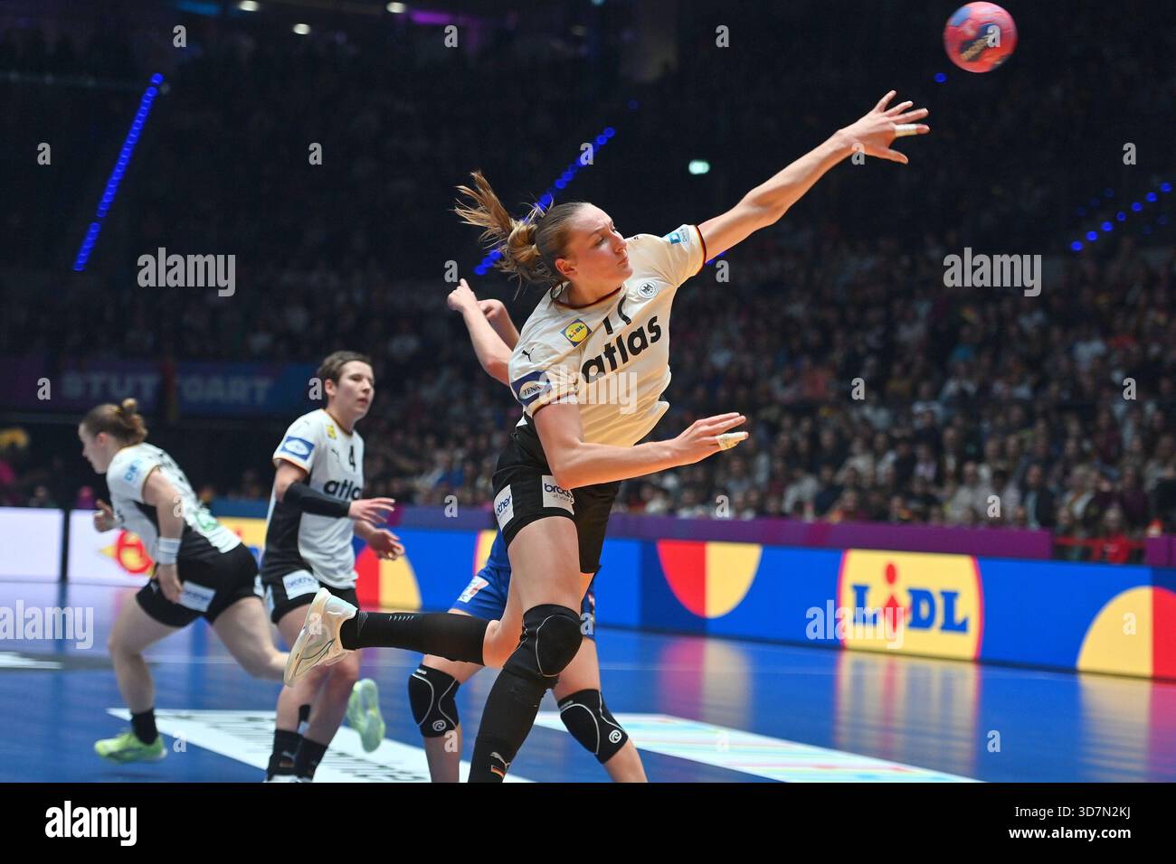 Viola LEUCHTER (GER), Action, Throw. Group Stage Germany - Iceland ...