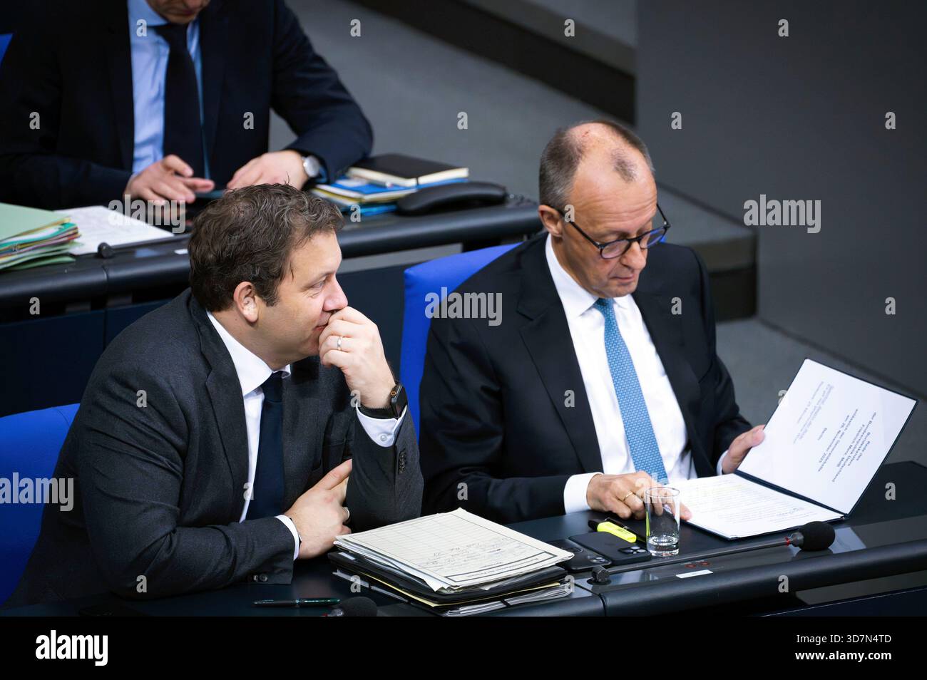 Lars Klingbeil and Friedrich Merz in the 43rd session of the 21st ...