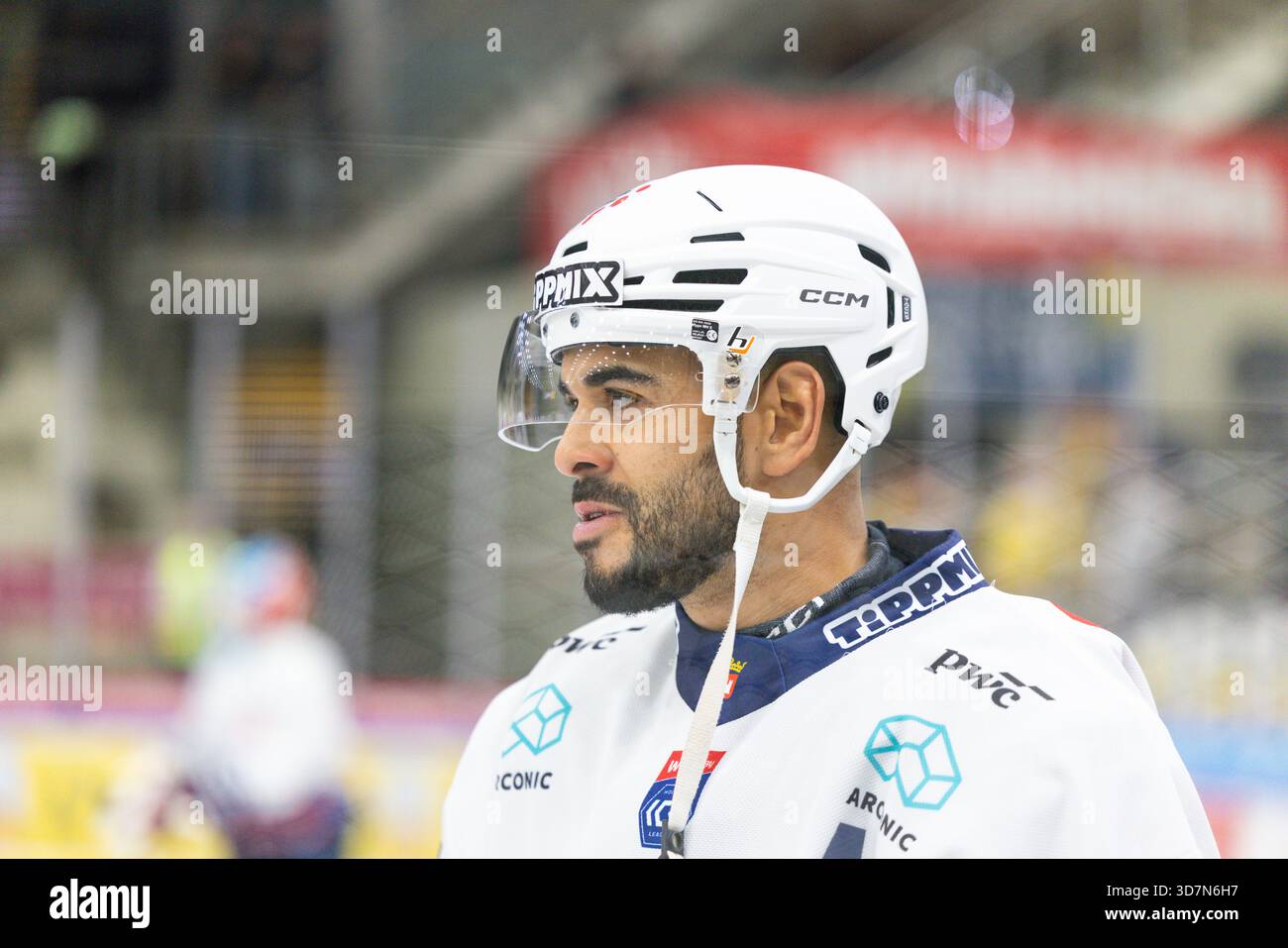 „2025 November 26(20251126): Spielszene zwischen den Vienna Capitals ...
