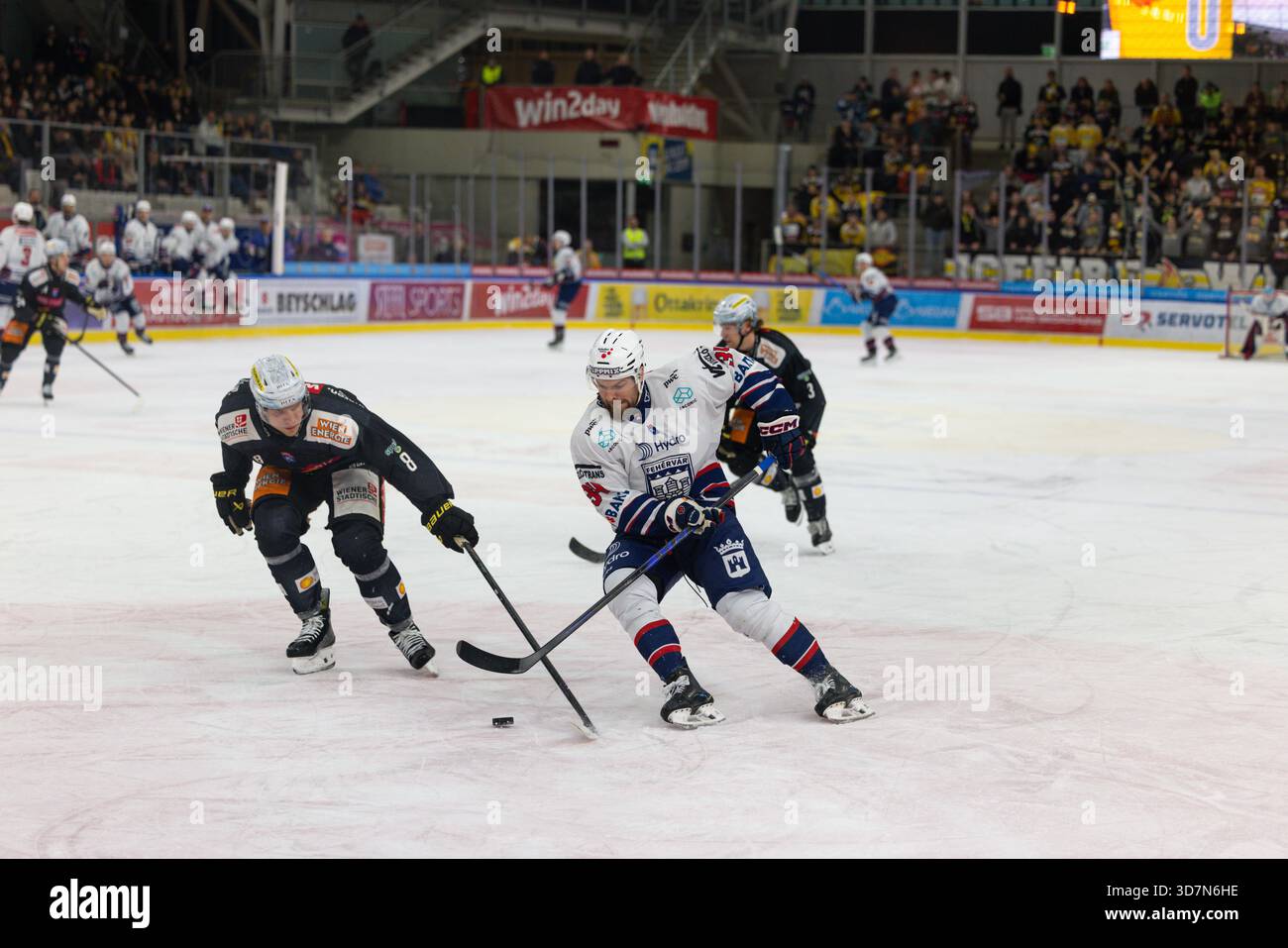 „2025 November 26(20251126): Spielszene zwischen den Vienna Capitals ...