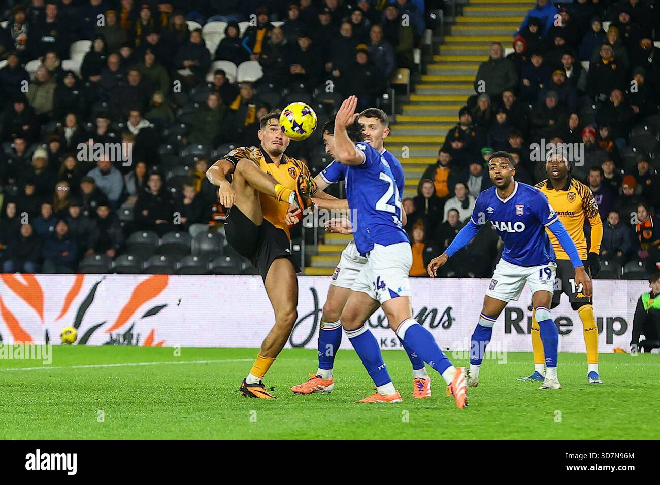 MKM Stadium, Hull, England - 25th November 2025 Kyle Joseph (22) of ...