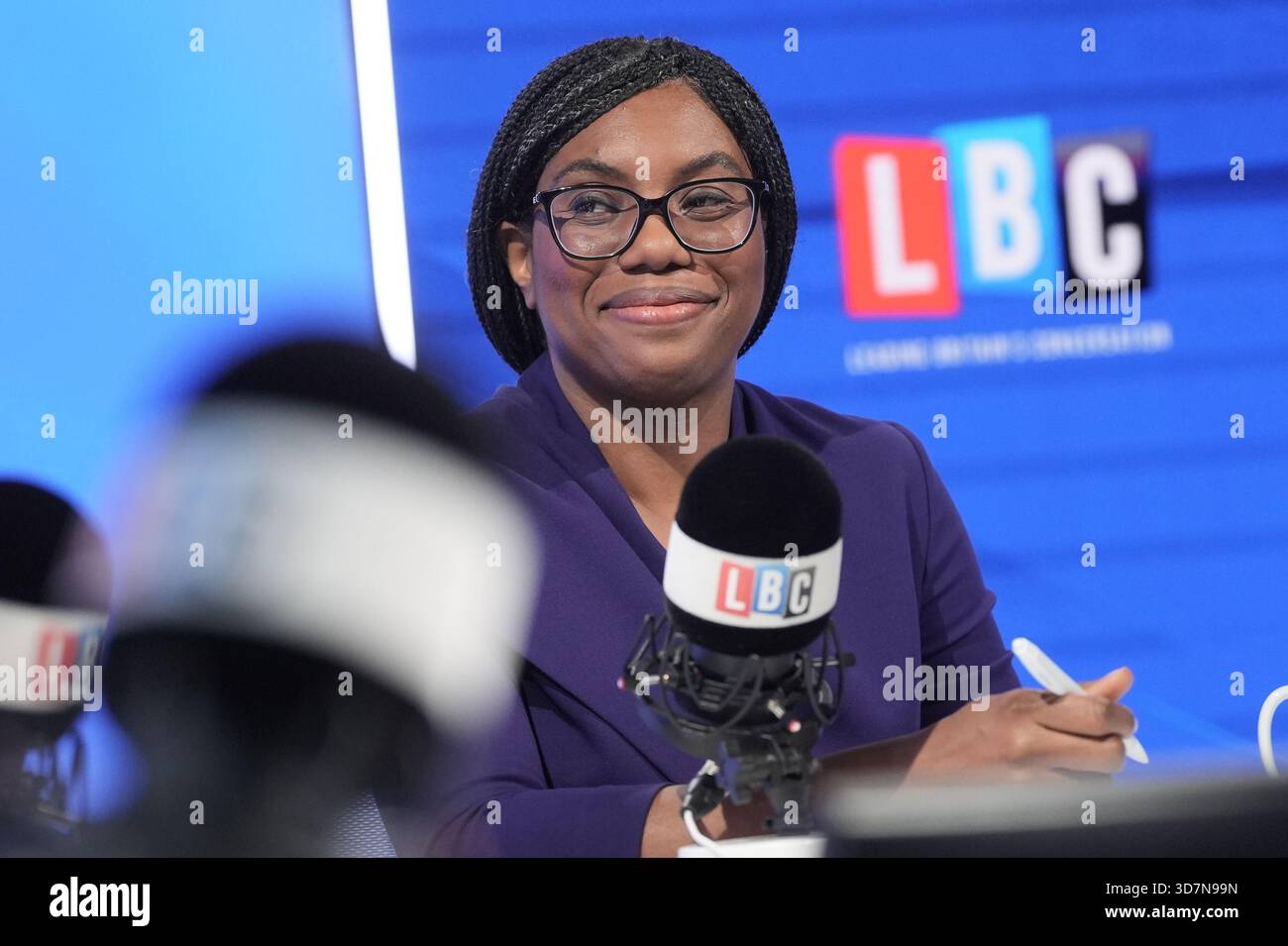 Kemi badenoch rachel reeves hi-res stock photography and images - Alamy
