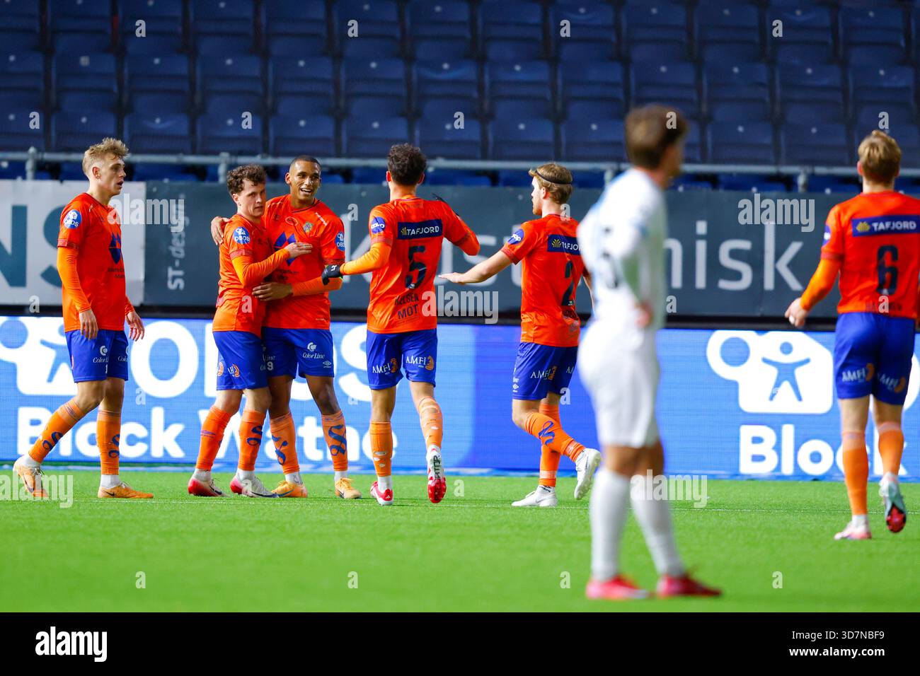 Ålesund 20251126. Aalesund's Davíd Jóhannsson scores in the football ...