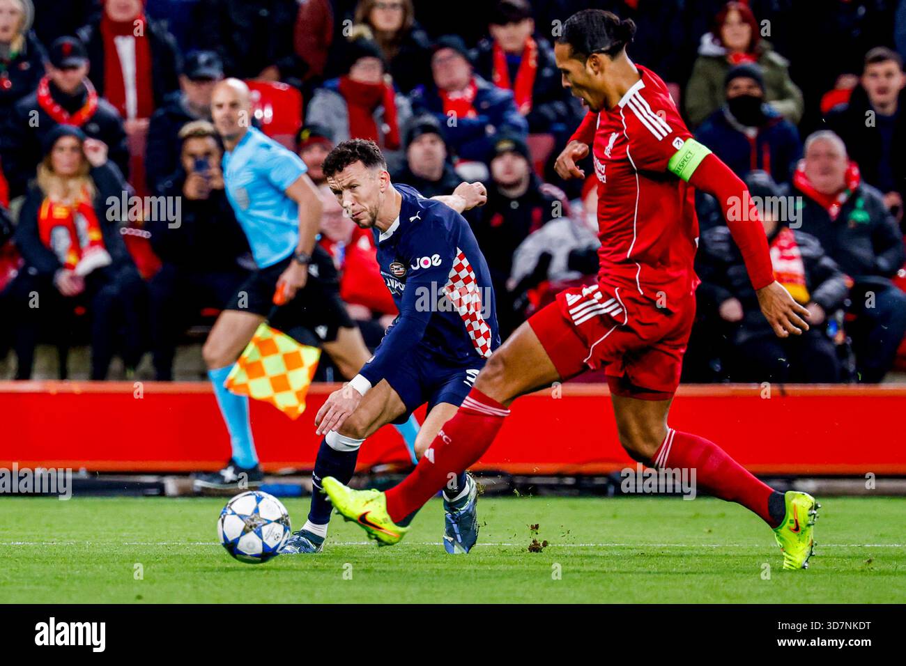 Ivan Perisic of PSV Eindhoven passes the ball under pressure from ...