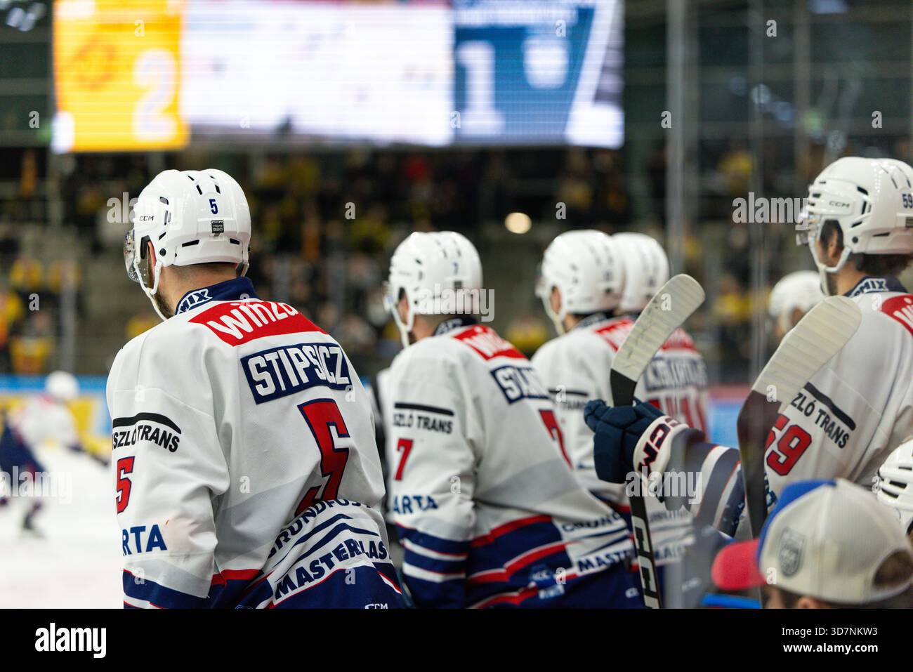 „2025 November 26(20251126): Spielszene zwischen den Vienna Capitals ...
