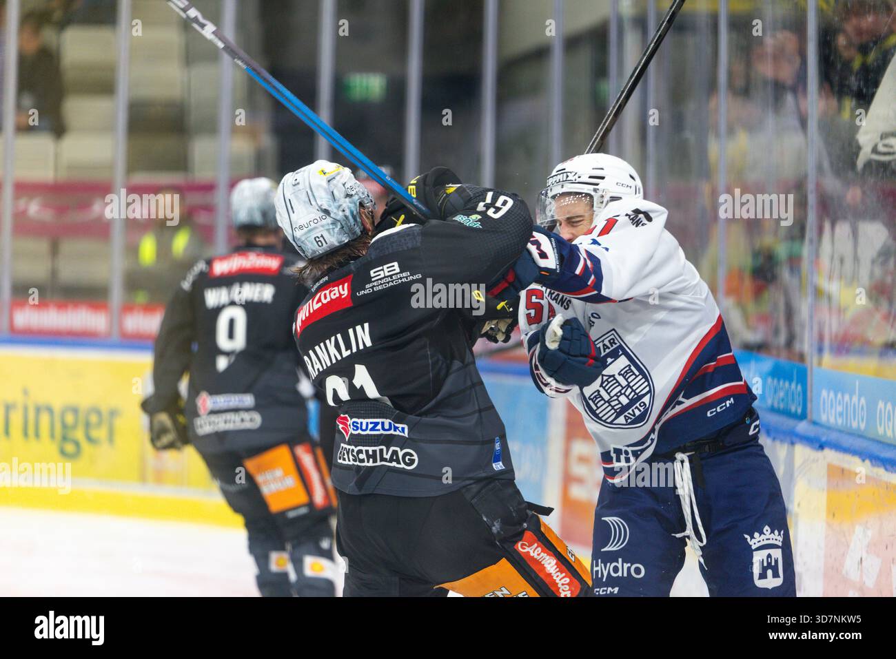 „2025 November 26(20251126): Spielszene zwischen den Vienna Capitals ...