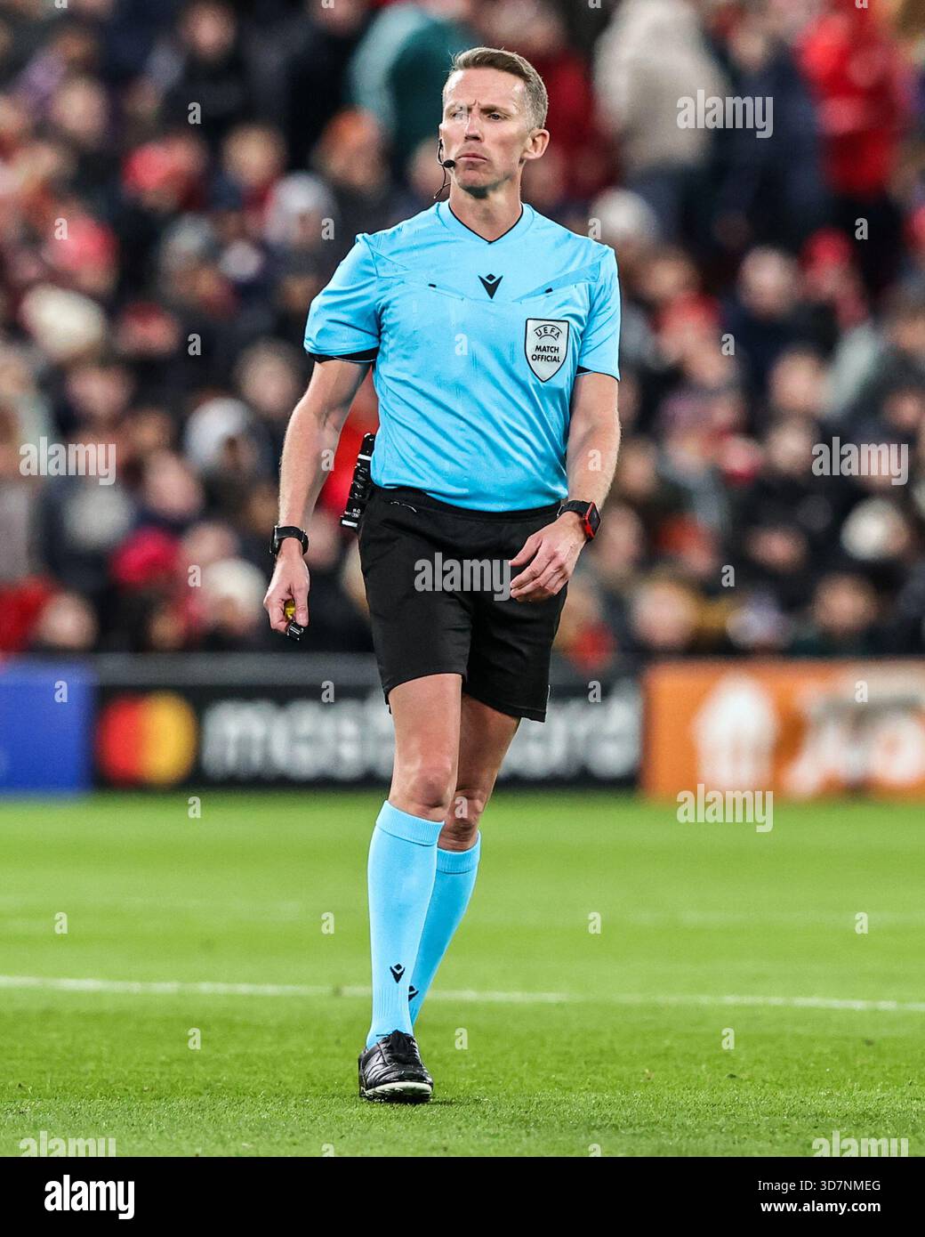 Referee Alejandro Jose Hernandez during the UEFA Champions League ...