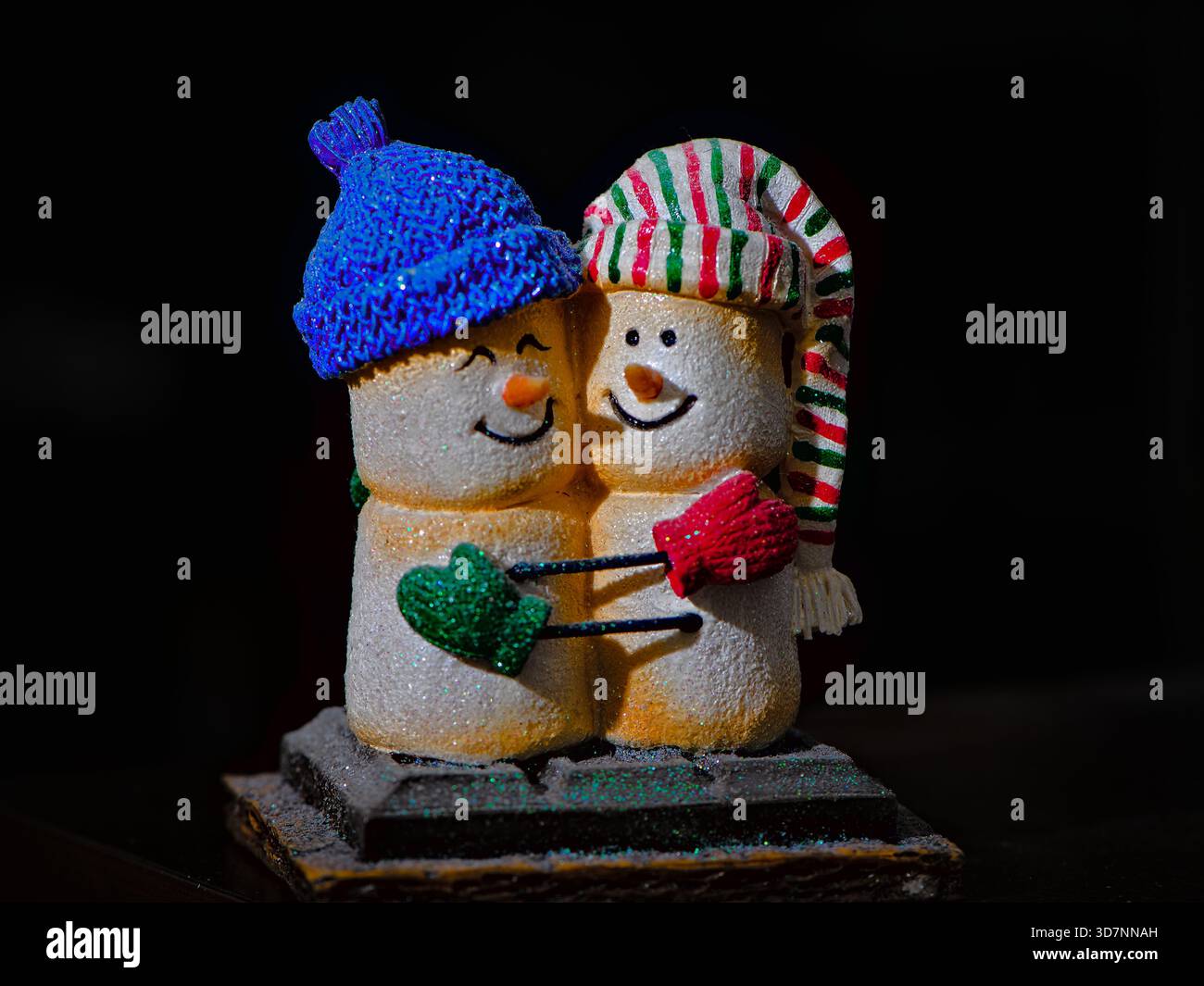 Cute and cheerful marshmallow couple hugging Stock Photo - Alamy