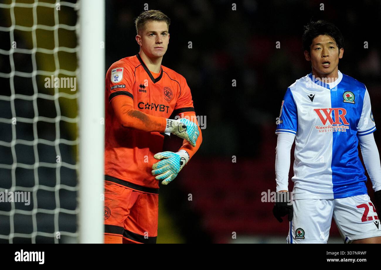 Queens Park Rangers goalkeeper Paul Nardi (left) and Blackburn Rovers ...