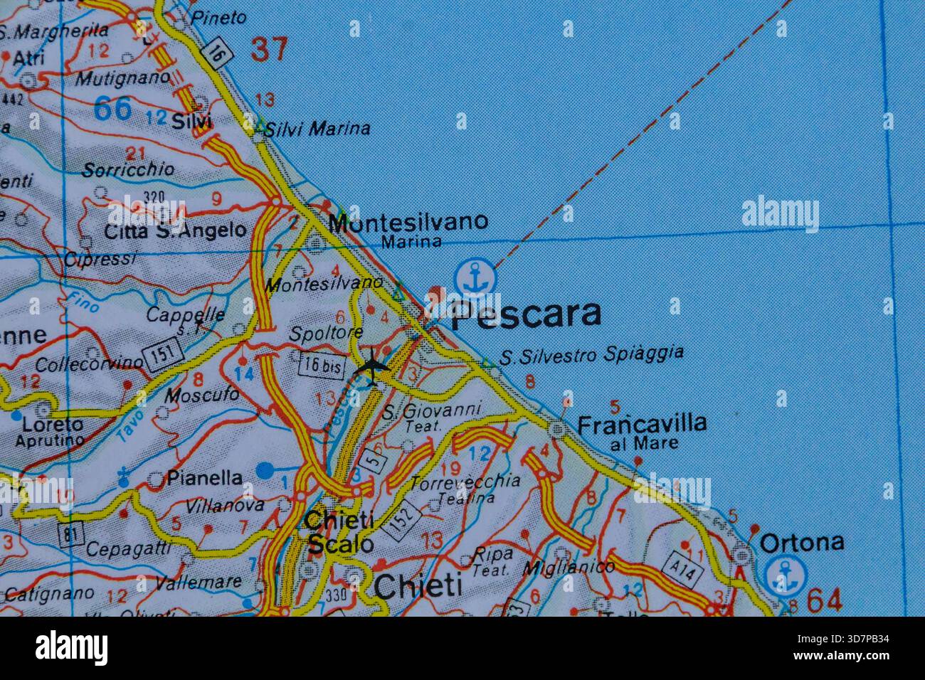 Abruzzo on map italy hi-res stock photography and images - Alamy