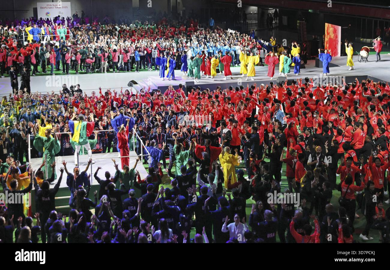 The closing ceremony of the Tokyo Deaflympics is held at the Tokyo Metropolitan Gymnasium in the ...