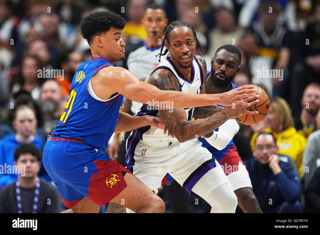 Sacramento Kings guard/forward Demar Derozan (10) looks to pass the ...