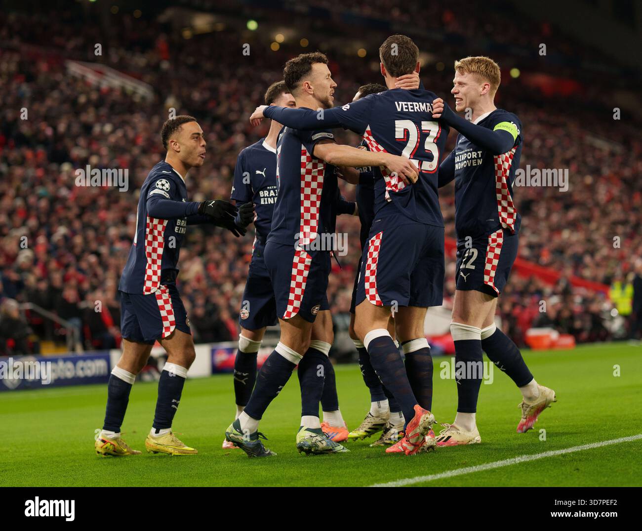 Ivan Perisic of PSV Eindhoven celebrateswith his team mates after ...