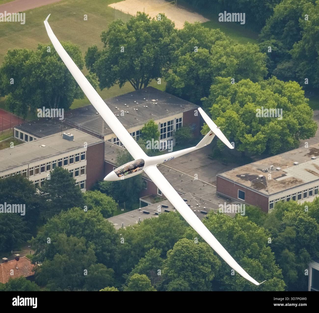 Duo-Discus glider over Hammer city center, two-seater glider in front ...