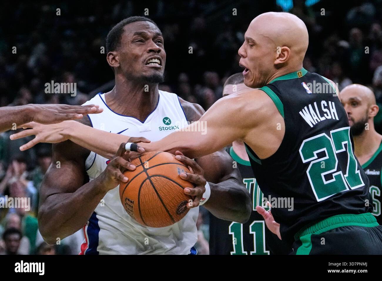 Boston Celtics guard Jordan Walsh (27) pressures Detroit Pistons center ...
