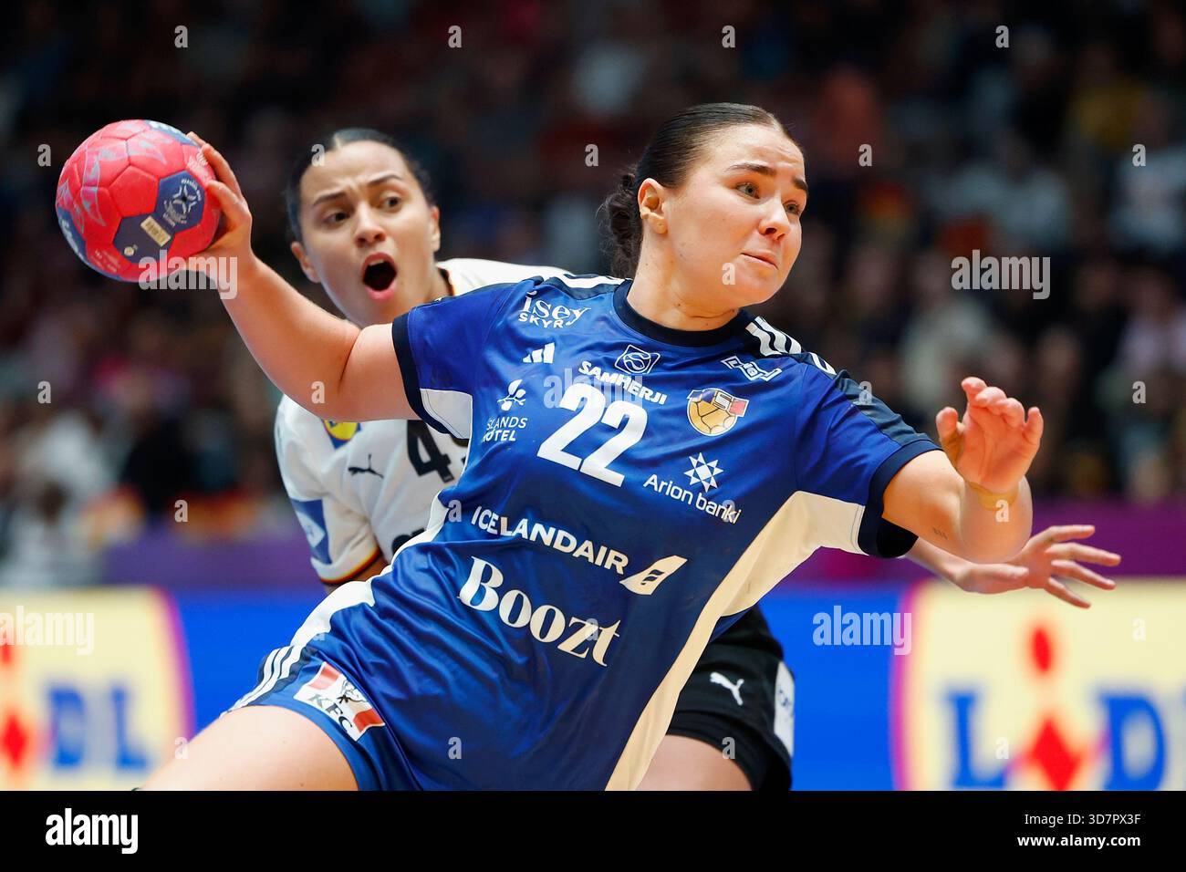 22 and aimee von pereira dhb hi-res stock photography and images - Alamy