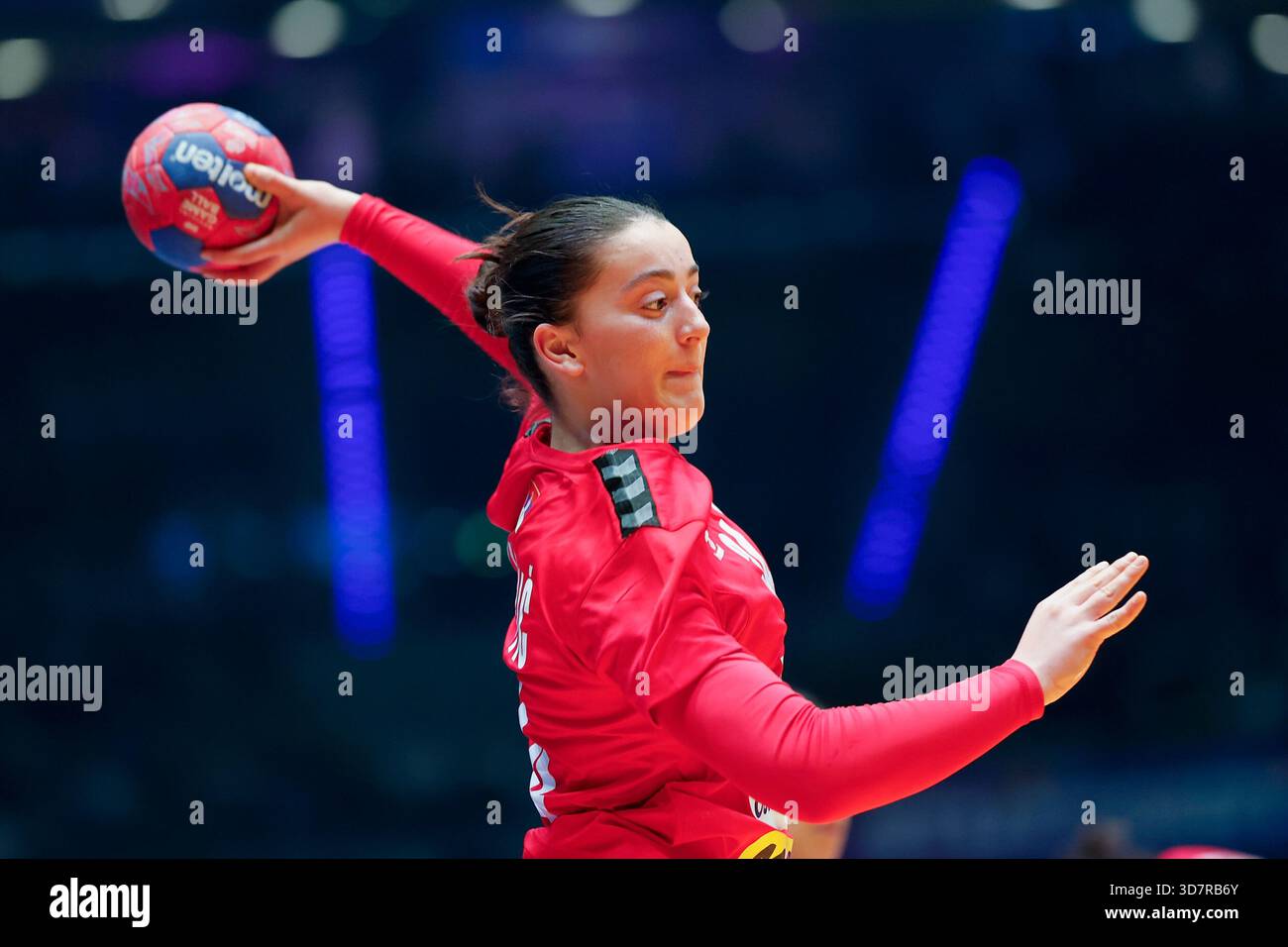 l.-r.: Dunja Radevic (Serbia, 34), November 26, 2025, 27TH IHF Women's ...