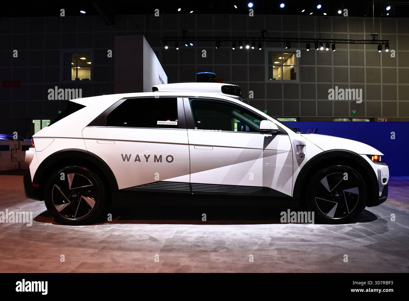 Hyundai ioniq5 waymo hi-res stock photography and images - Alamy