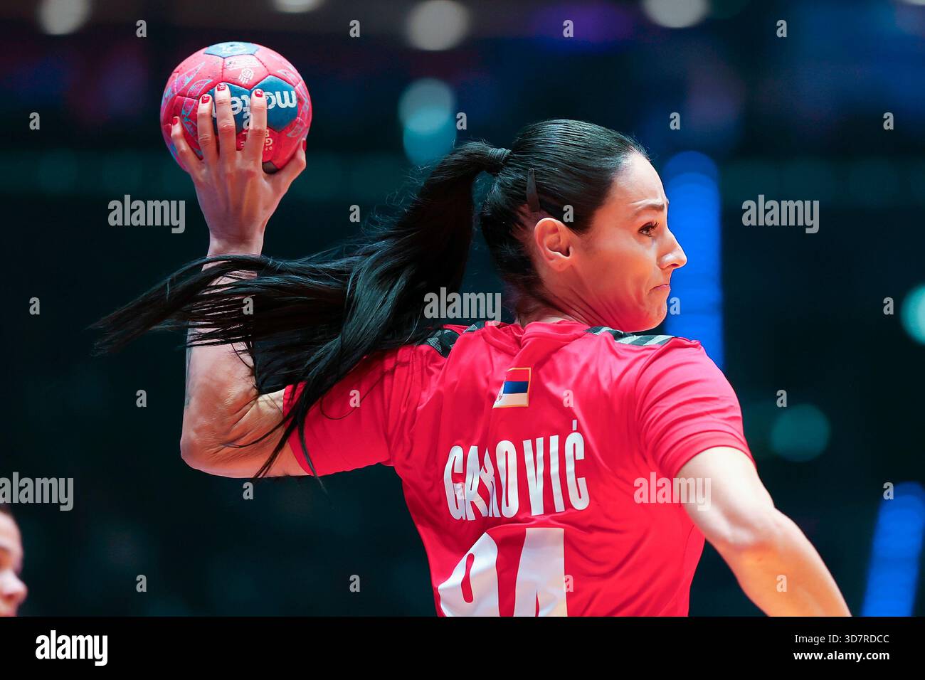 l.-r.: Sara Garovic (Serbia, 94) 26.11.2025, 27TH IHF Women's Handball ...