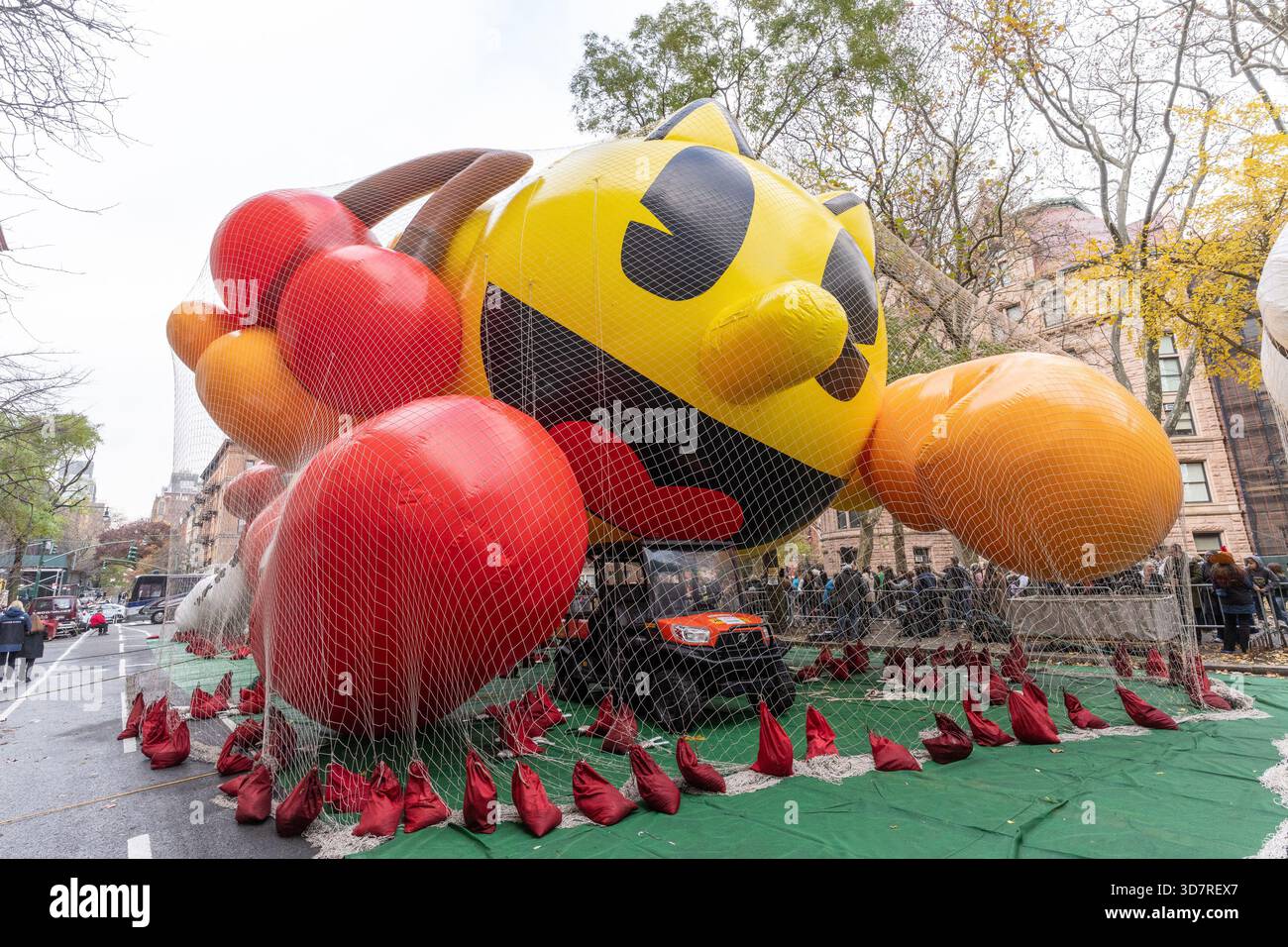 PAC-MAN by Bandai Namco balloon inflated for 99th Macy's Thanksgiving ...