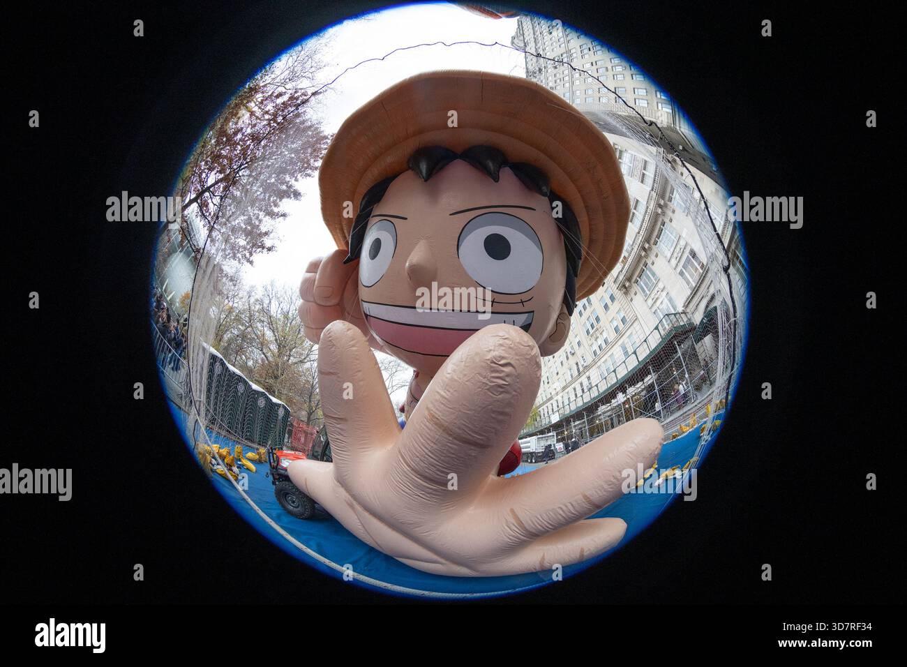 Monkey D. Luffy balloon inflated for 99th Macy's Thanksgiving Day ...
