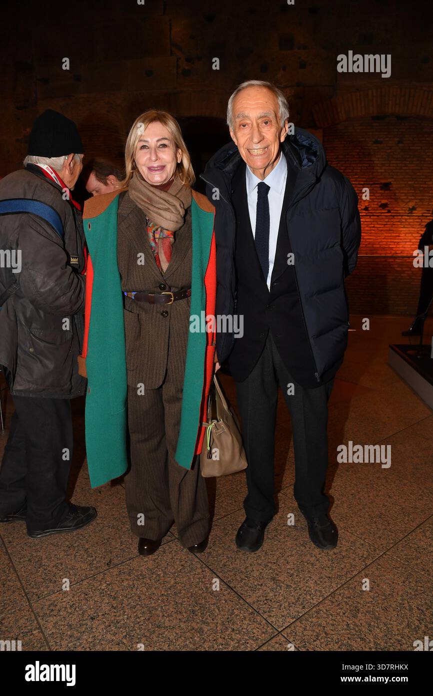 Rome, Temple of Hadrian Presentation of Bruno Vespa's book "Fine World", In the photo: Sandra ...