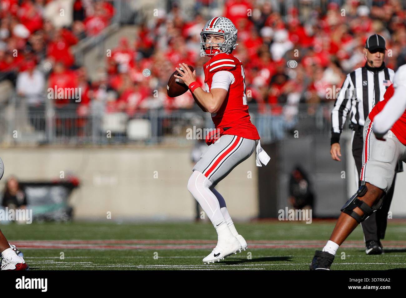 COLUMBUS, OH - NOVEMBER 22: Ohio State Buckeyes quarterback Julian ...