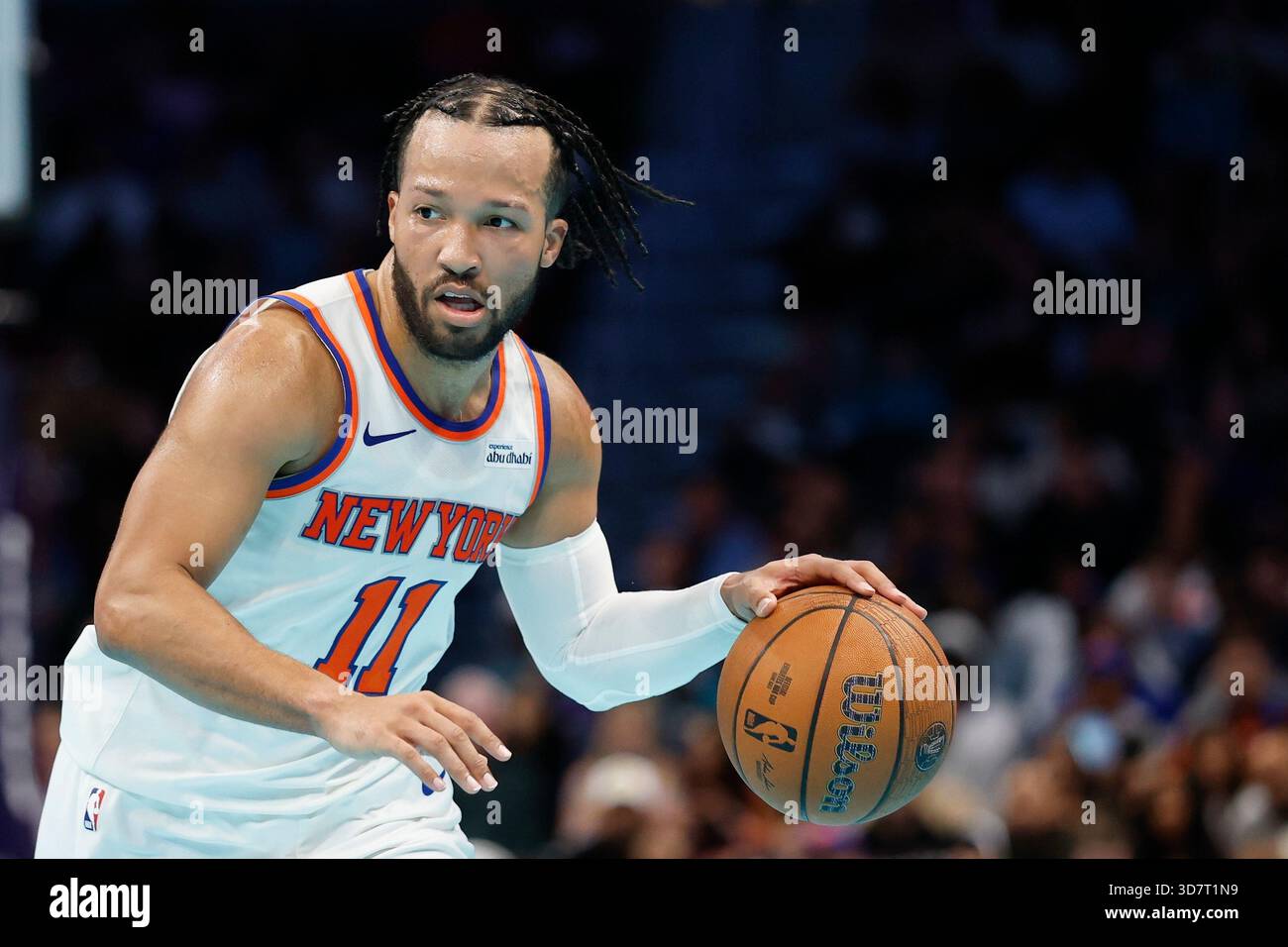 New York Knicks guard Jalen Brunson moves the ball against the ...