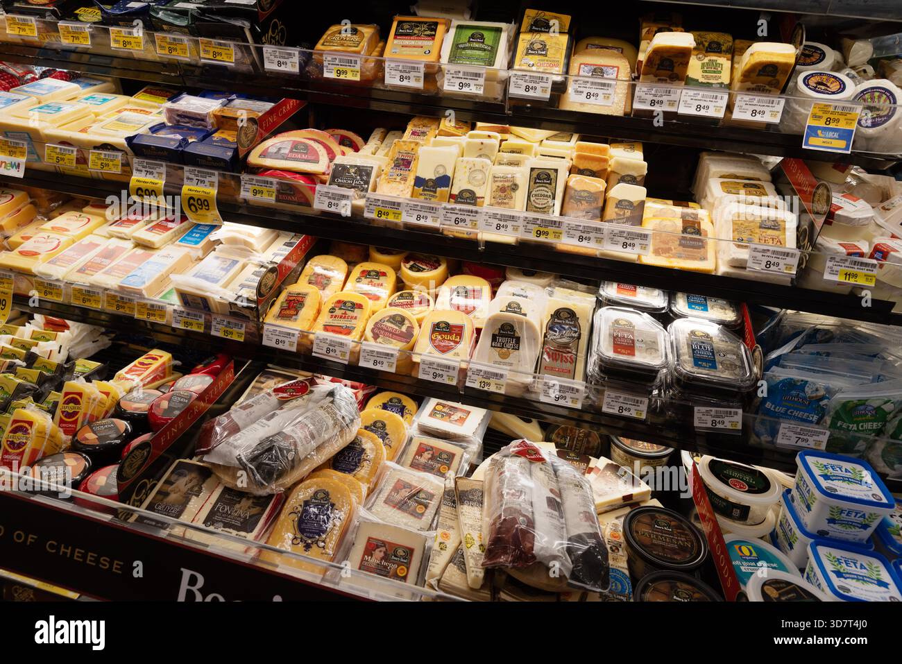 Supermarket cheese display hi-res stock photography and images - Alamy