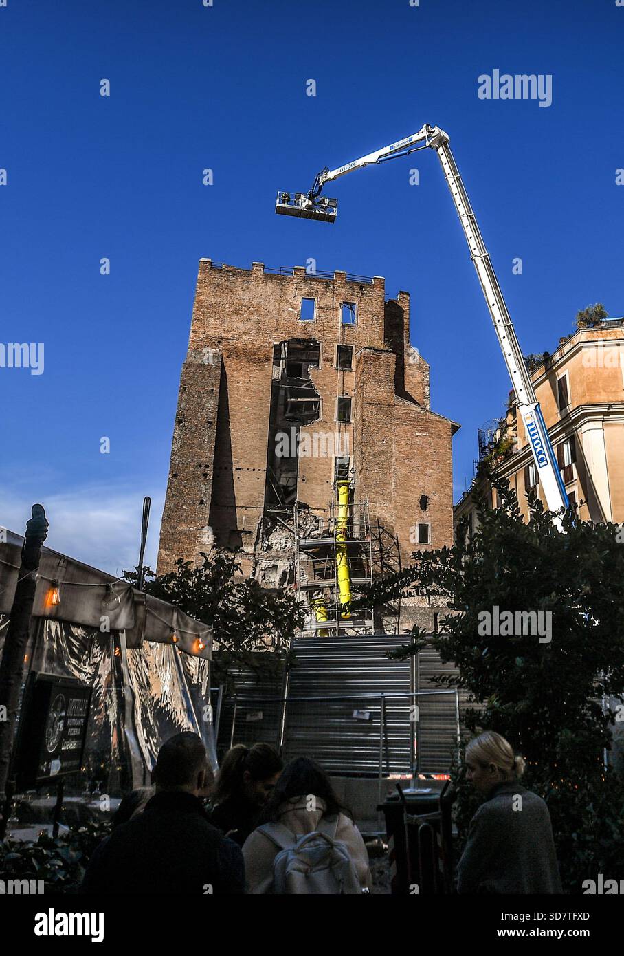 **NO WEB AND NEWSPAPERS ONLY FOR ITALY** Fire Brigade inspection and ...