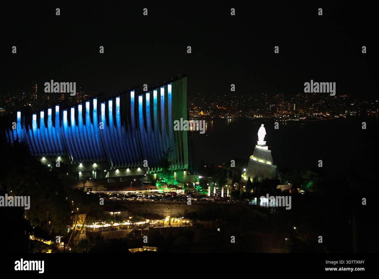 **NO LIBRI** Lebanon, Harissa , 2025/11/26 The statue of Our Lady of ...