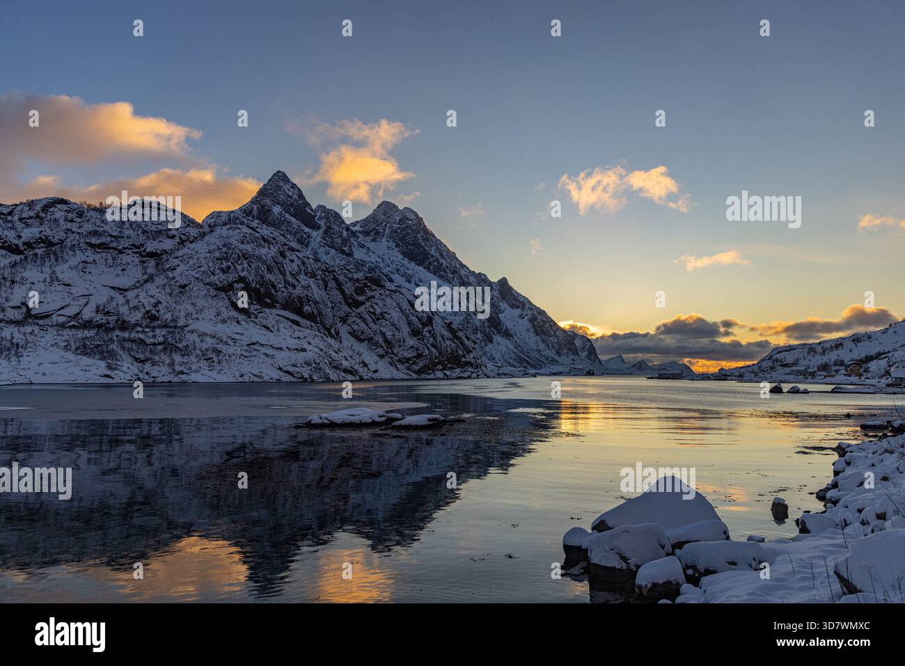 Sonnenuntergang in Tangstad Stock Photo - Alamy