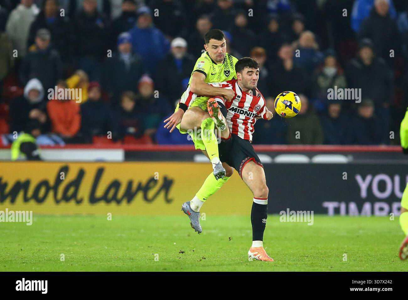 Bramall Lane, Sheffield, England - 26th November 2025 Regan Poole (5 ...